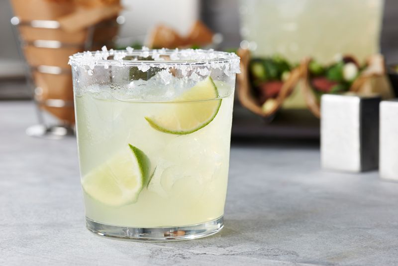 Bodega Medium 35.5cl | IG Group UK